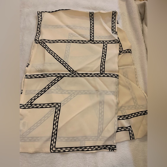 Masai | Accessories | Nwt Masai Creamy White Black Scarf Wrap | Poshmark